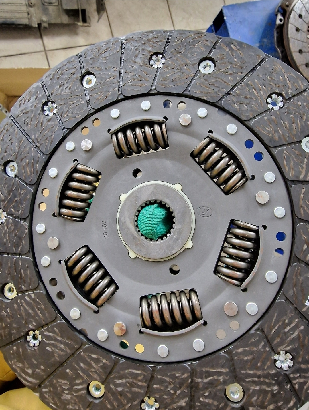 Установка двигателя ауди rs4 — Audi RS4 (B7), 4,2 л, 2007 года | визит ...