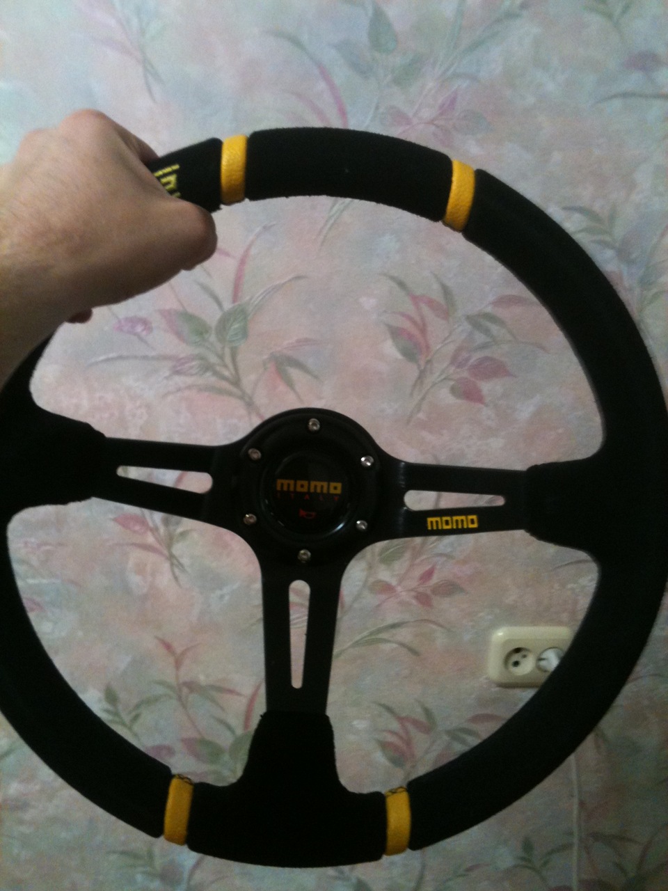 руль MOMO — Lada 2114, 1,6 л, 2010 года | тюнинг | DRIVE2