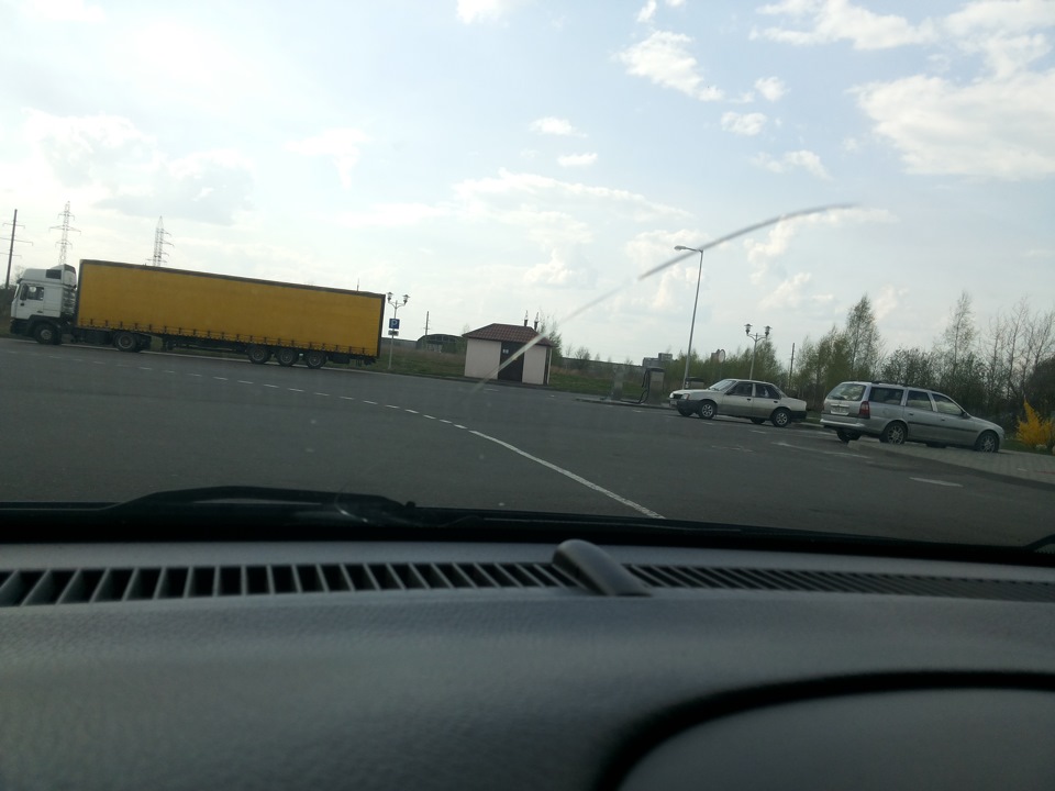 Лопнуло лобовое стекло — Opel Astra G, 1,8 л, 2003 года | поломка | DRIVE2