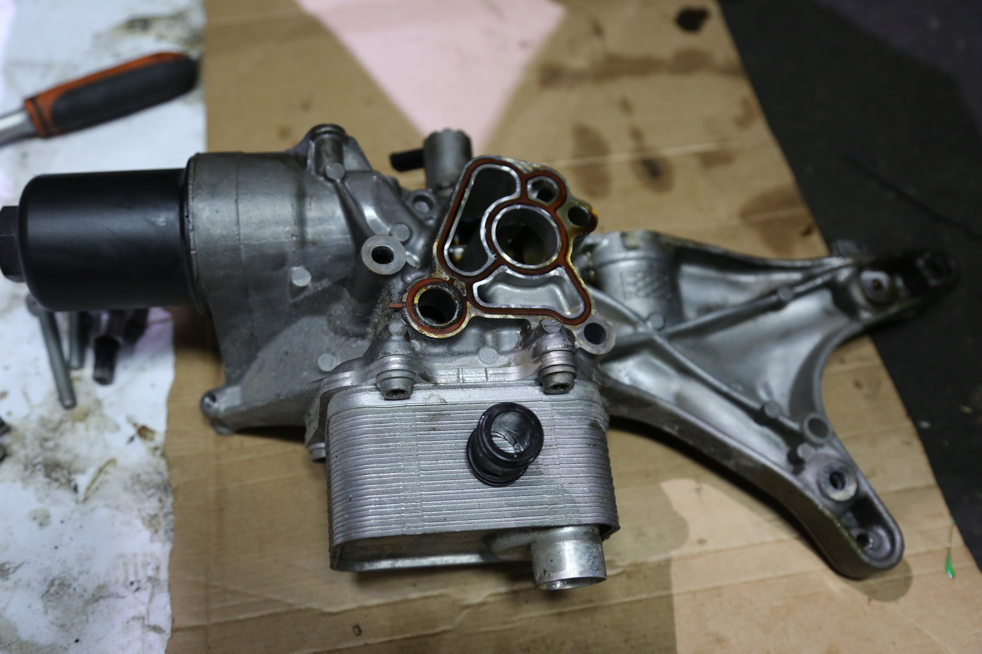 Замена теплообменника двигателя Skoda Octavia A7. 1.8 TSI — Skoda ...