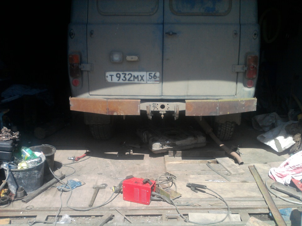задний силовой бампер с калиткой — УАЗ 3909, 2,9 л, 1998 года | другое | DRIVE2