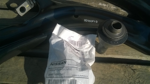 54467BR00A Сайлентблок (комплект) NISSAN INFINITI | Запчасти на DRIVE2