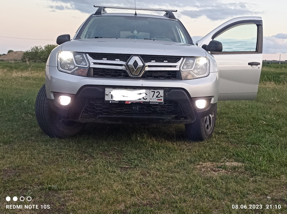 Установка и подключение ПТФ — Renault Duster (1G), 1,6 л, 2018 года ...