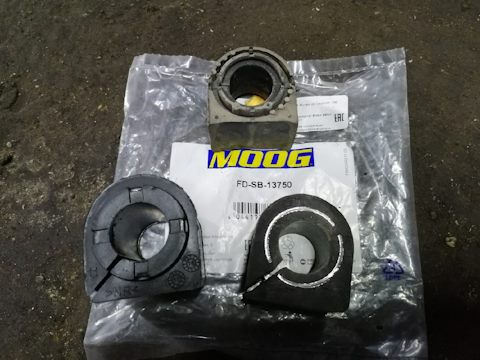 FDSB13750 Втулка стабилизатора подвески MOOG | Запчасти на DRIVE2