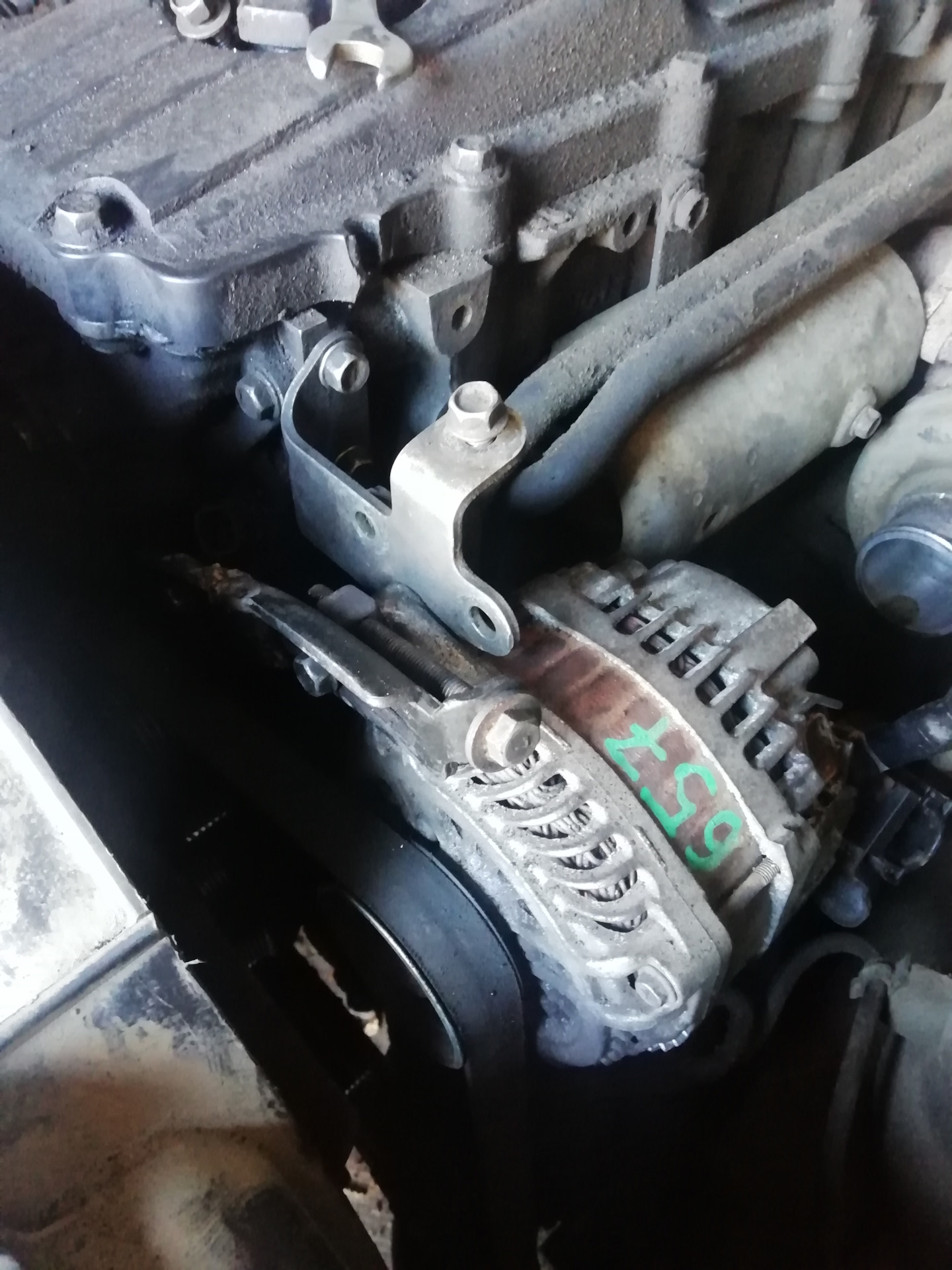 Пришел звиздец генератору)) — Nissan Terrano R50, 3 л, 2000 года ...