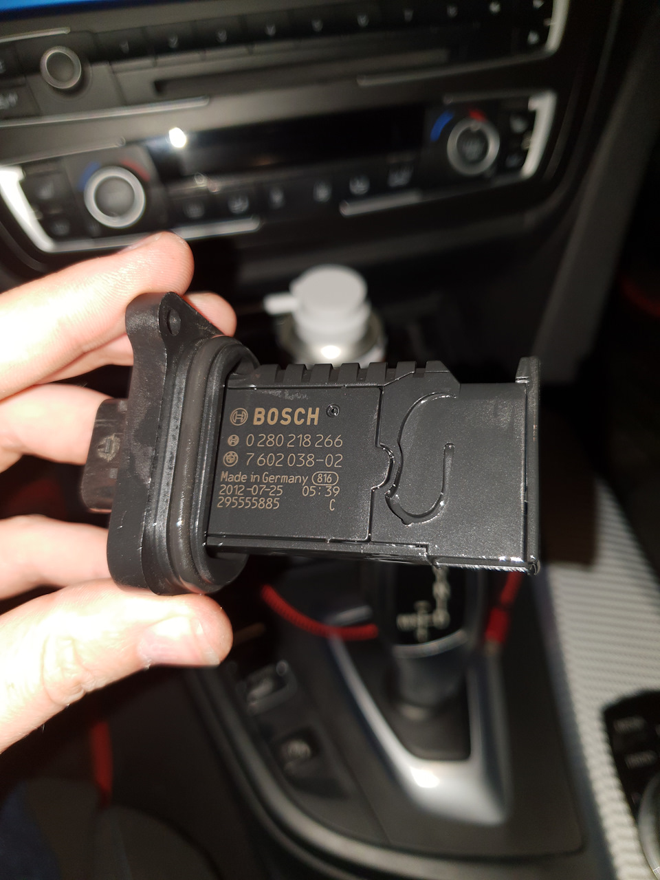 0280218266 Датчик массового расхода воздуха BOSCH | Запчасти на DRIVE2