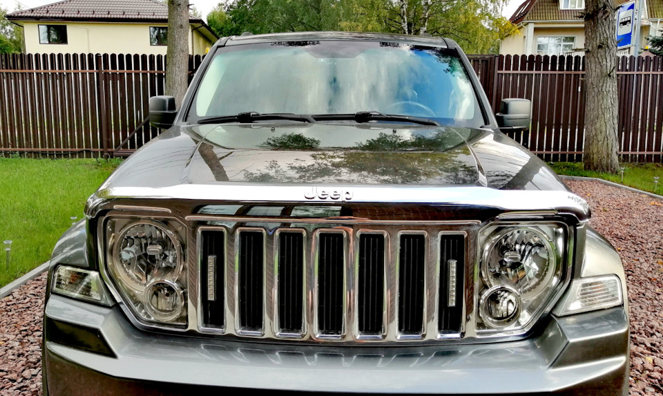 Дефлектор капота. — Jeep Cherokee (KK), 2,8 л, 2012 года | аксессуары ...