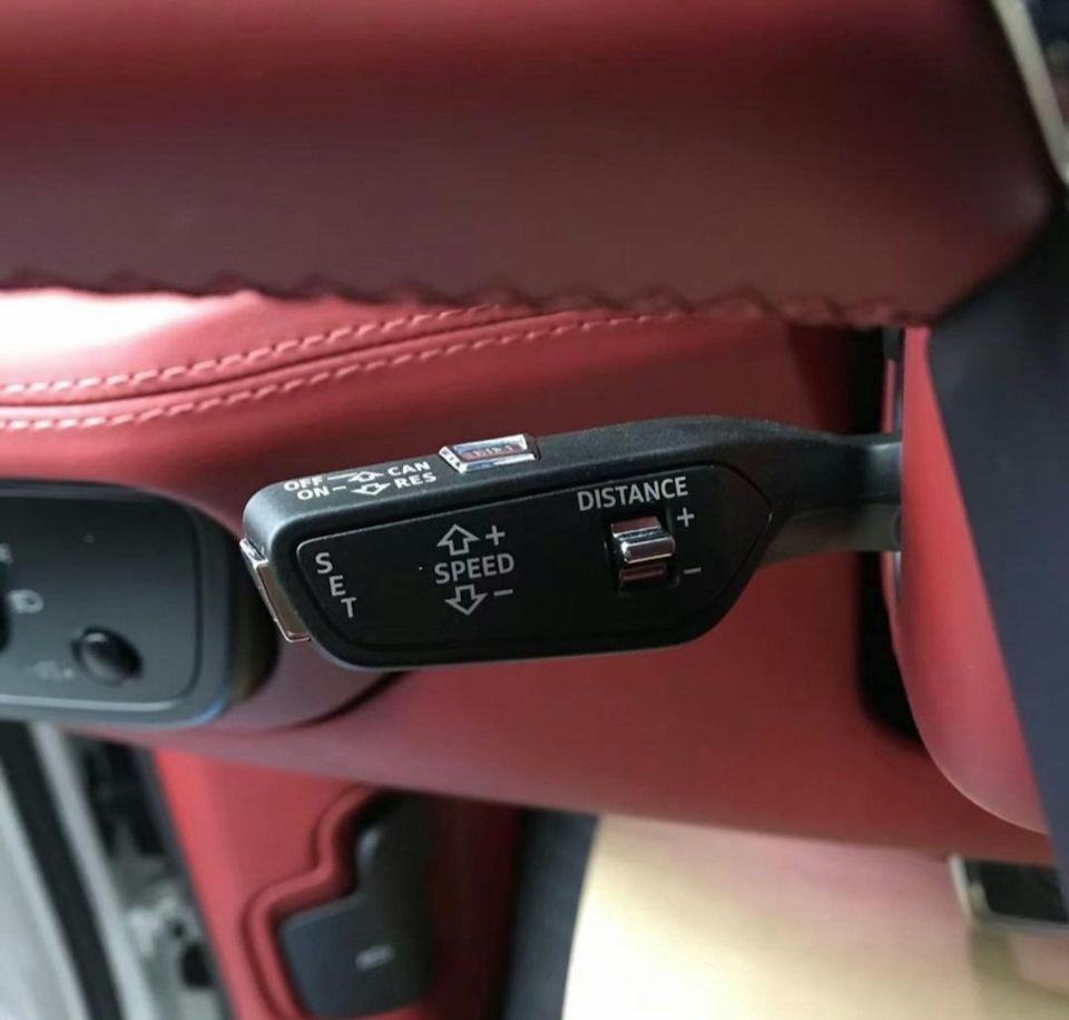 Переключатель с хромом от Bentley Bentayga на Q8 — Audi Q8, 3 л, 2021 ...