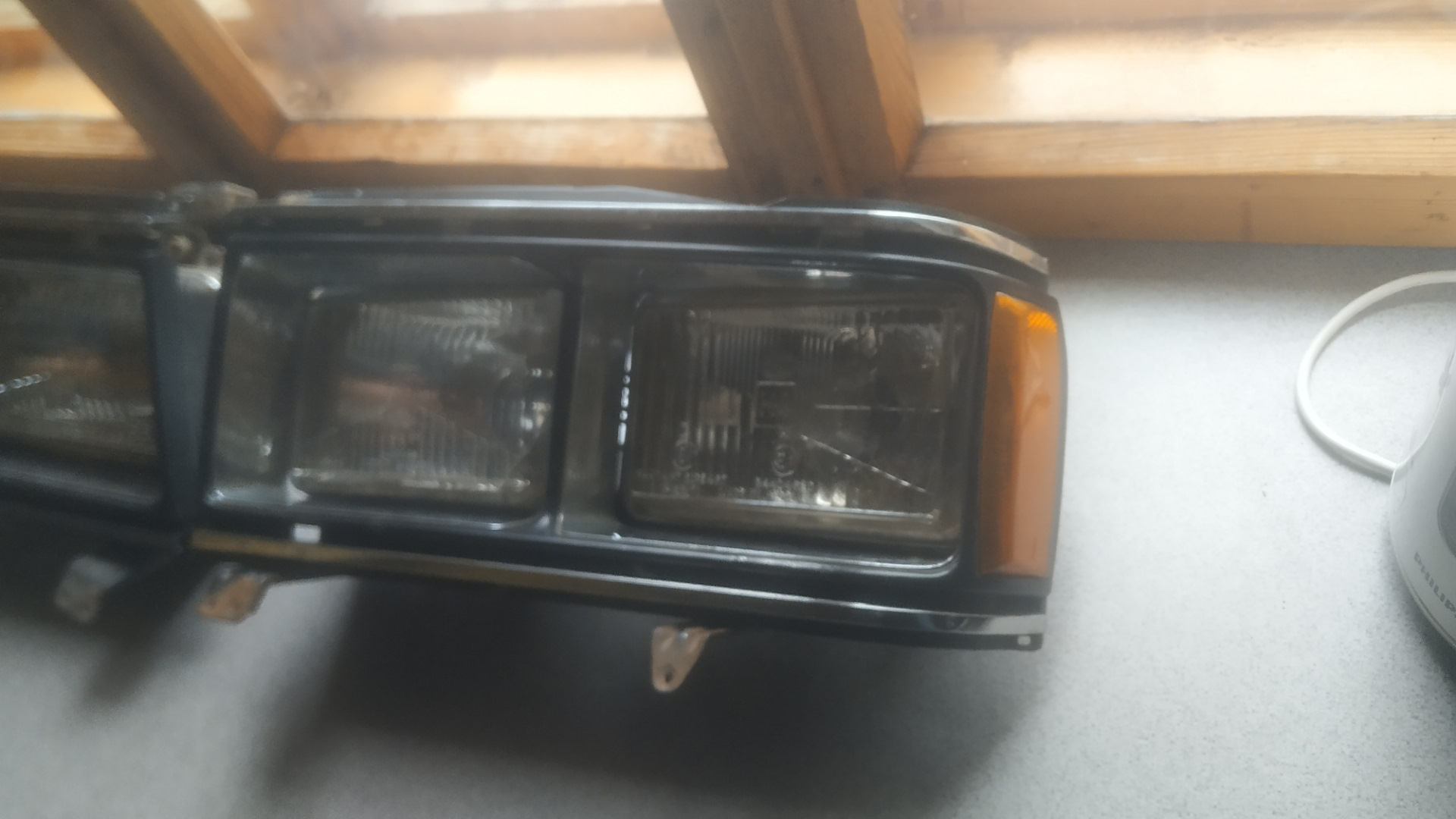 Приобретаю в Шауляе битый комплект американской оптики. — Audi Coupe ...