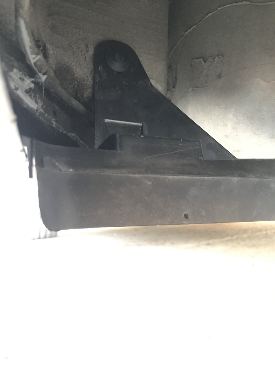 45 Поддомкратники, Задние Брызговики, Экран Глушителя BMW e46 — BMW 3 ...