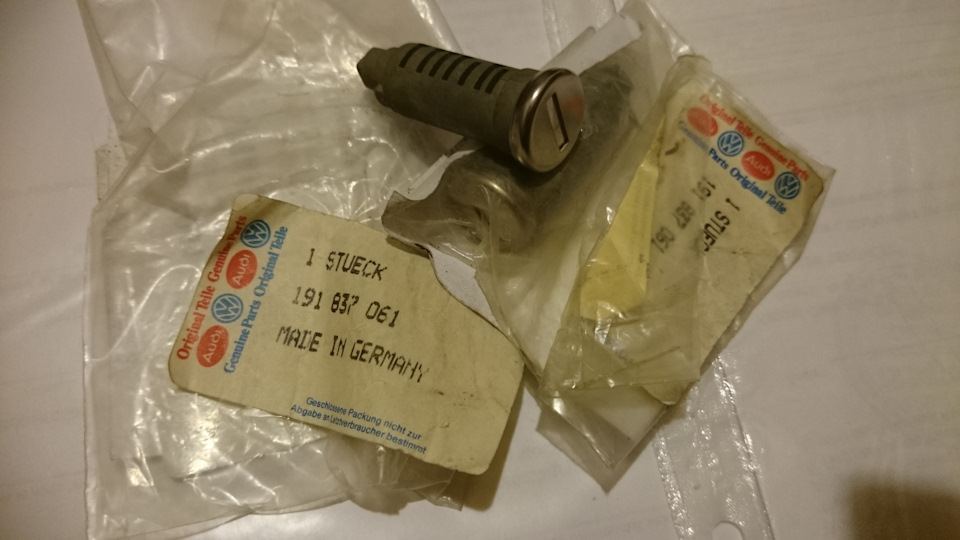 Личинки замков дверей. — Audi 100 (C3), 2,1 л, 1983 года | запчасти ...