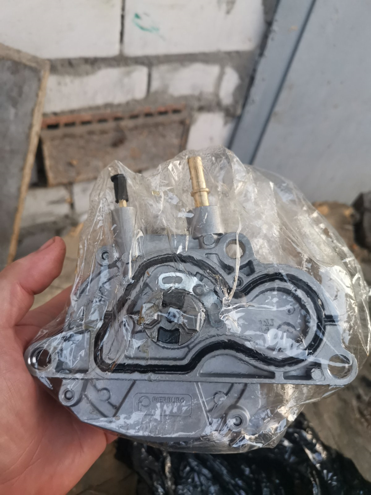 Вакуумный насос опель Зафира б 1,7 — Opel Zafira B, 1,7 л, 2009 года ...