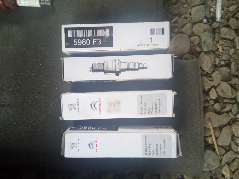 Замена свечей зажиганияPEUGEOT 307SW — Peugeot 307 SW, 2 л, 2003 года ...