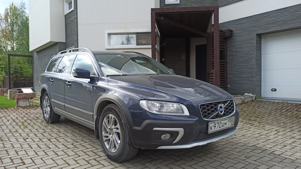 срочно корпус масляного фильтра — Volvo XC70 III, 2,4 л, 2014 года ...