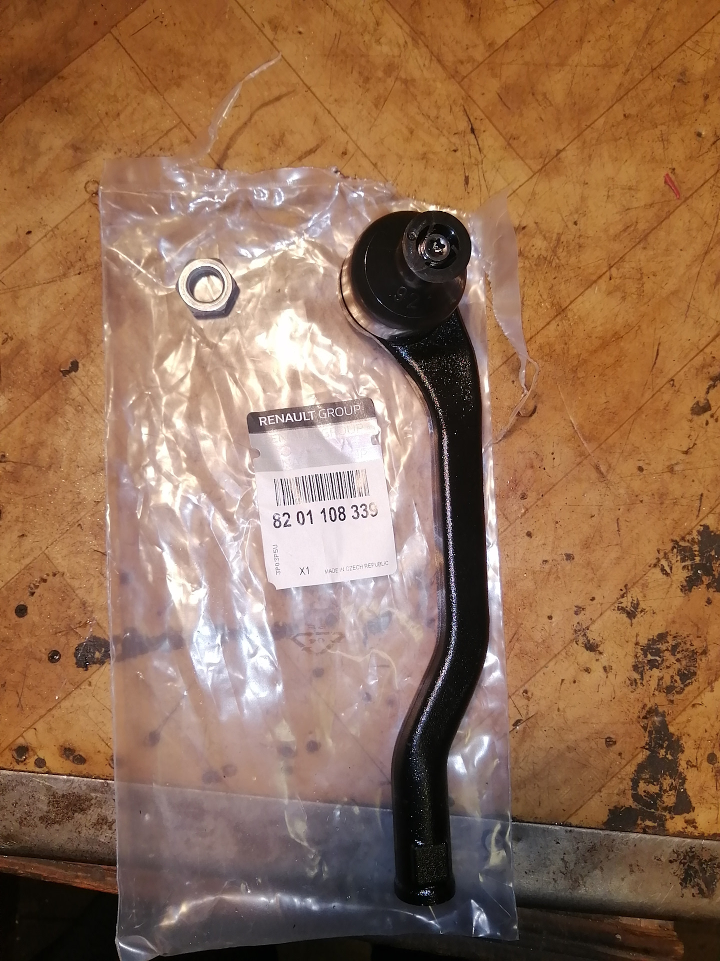 Замена рулевого наконечника — Renault Duster (1G), 1,6 л, 2014 года ...