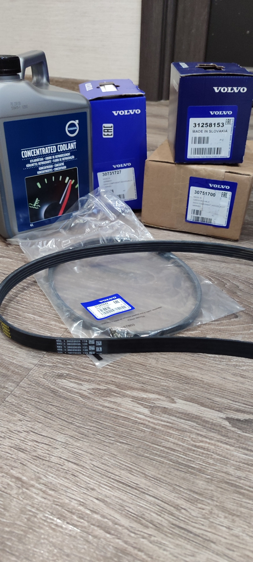 В Новый год на обслуженном Volvo. — Volvo S80 (2G), 2,5 л, 2012 года ...