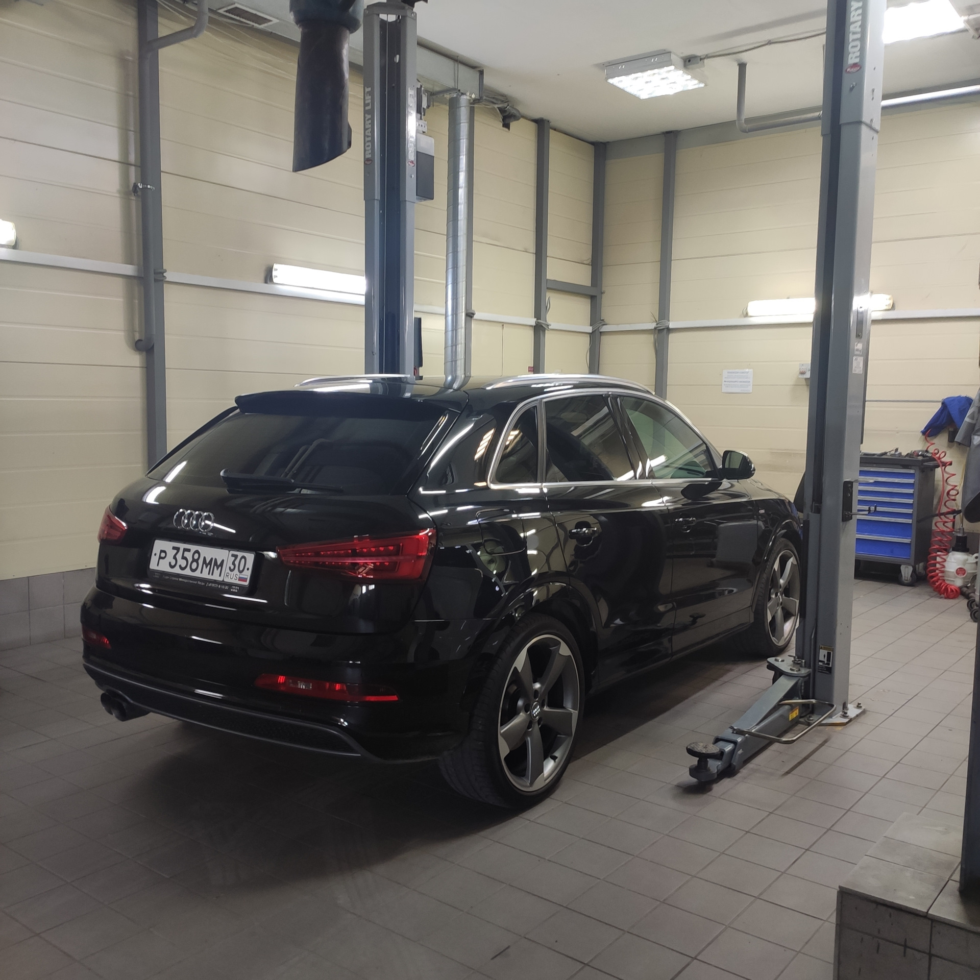 Service 29: Замена всех сальников КПП, сальника привода. Замена масла ...