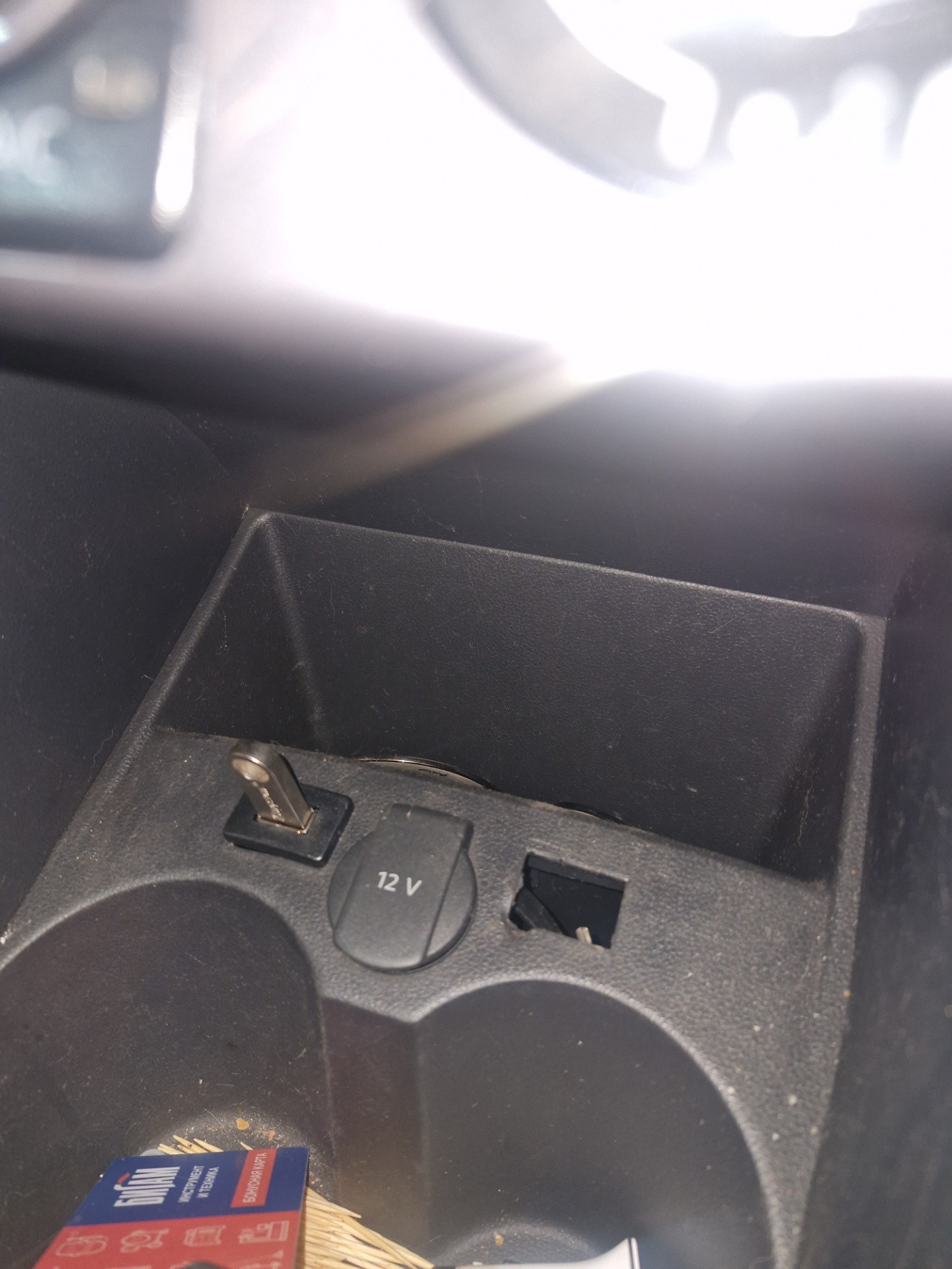 Выносной USB порт для Teyes и микрофон — Volkswagen Polo Sedan, 1,6 л ...