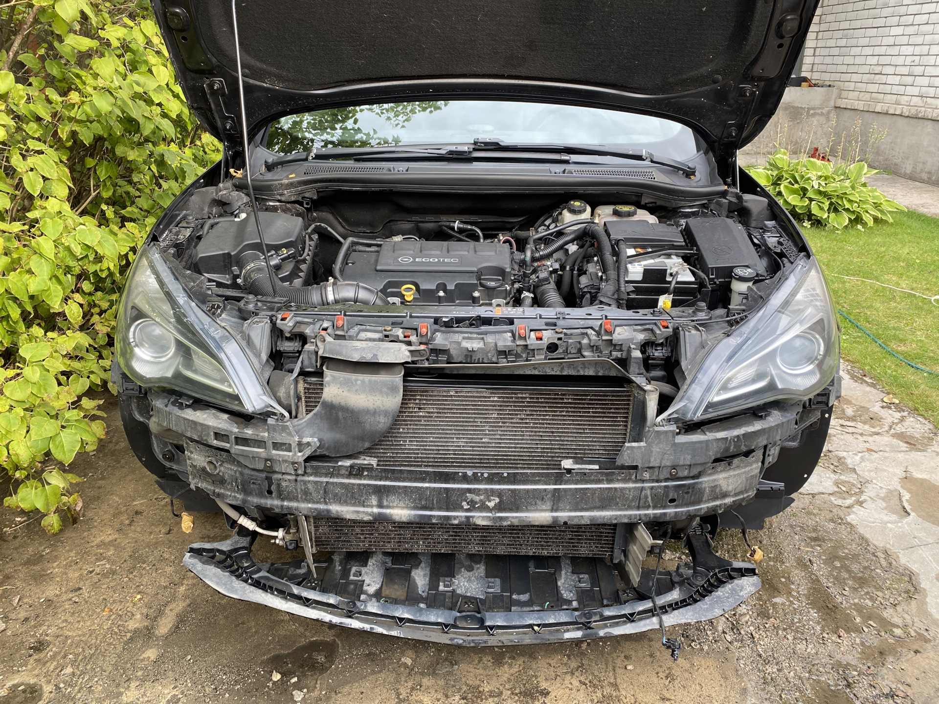 Передние подкрылки — замена . — Opel Astra J GTC, 1,4 л, 2013 года ...