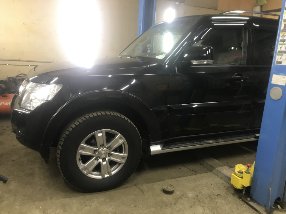 Замена ступичного подшипника Митсубиси Паджеро 4 — Mitsubishi Work на ...