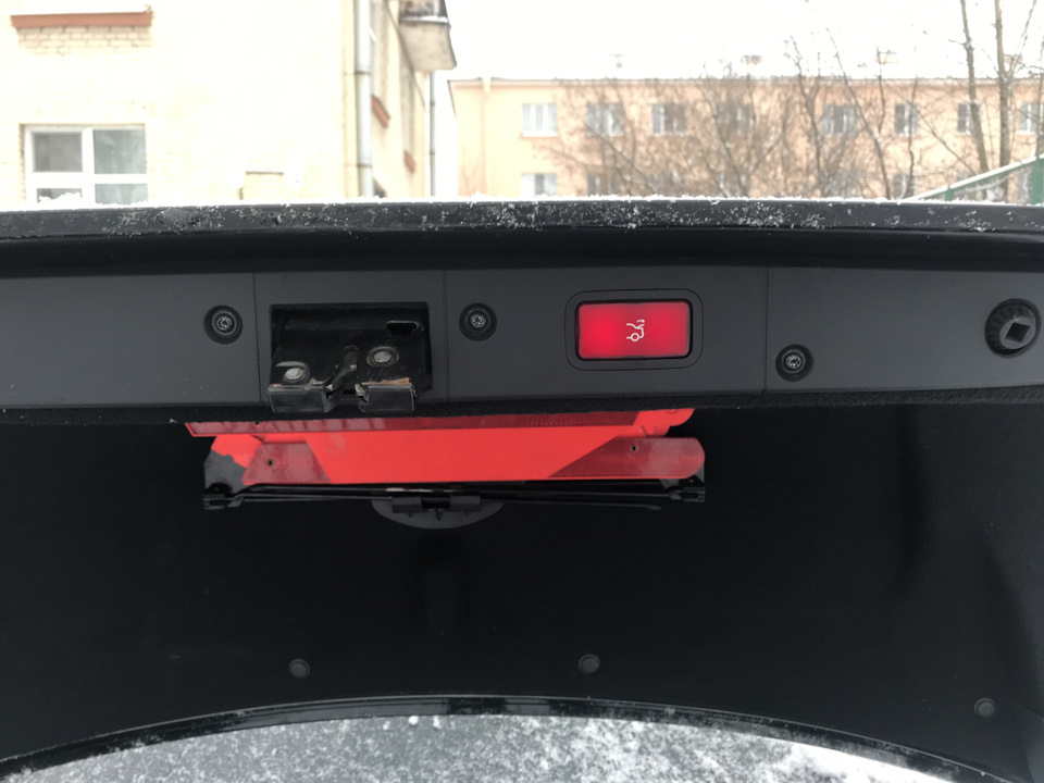 Электропривод крышки багажника w211.Опция 881 — Mercedes-Benz E-Class ...