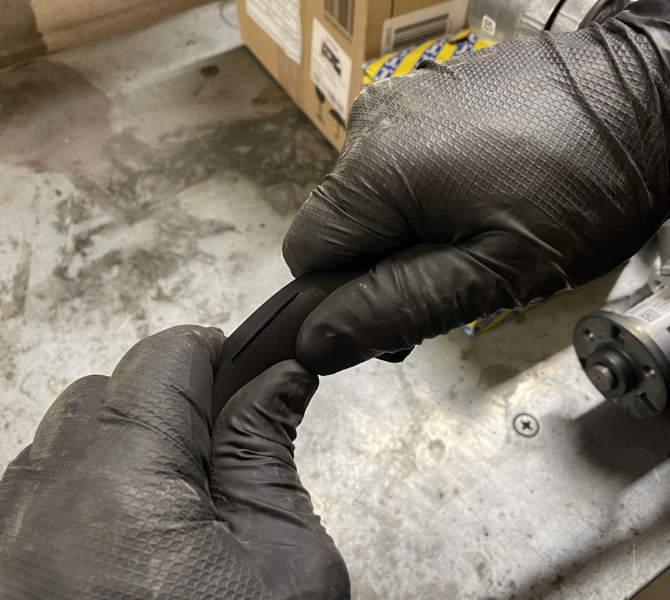 Замена насоса ГУР со всей сопуткой + ремень, ролики и натяжитель. — BMW ...