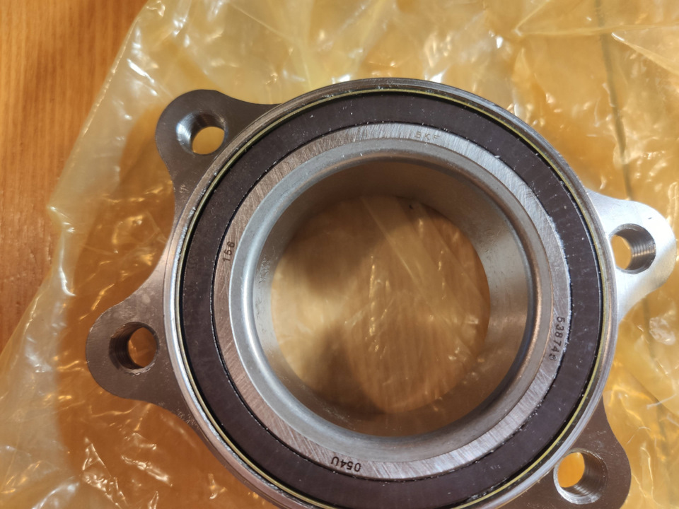 Замена заднего ступичного подшипника — Audi Q5 (1G), 2 л, 2013 года ...