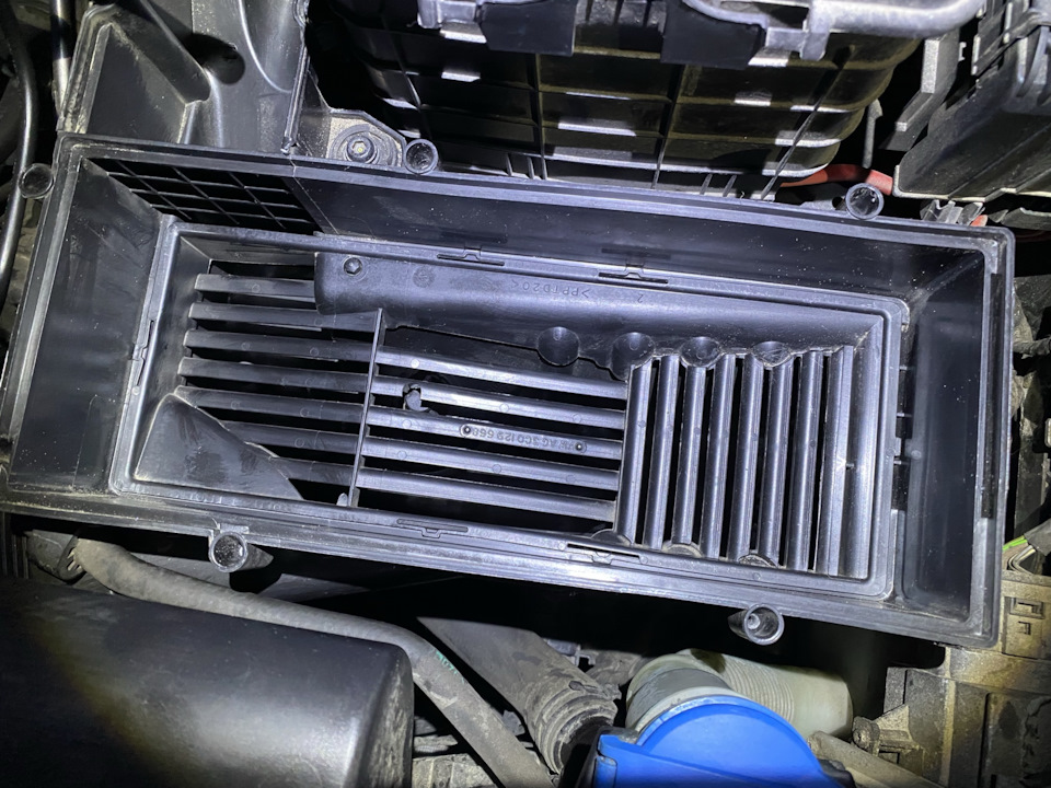 3C0129668 Решетка VAG | Запчасти на DRIVE2