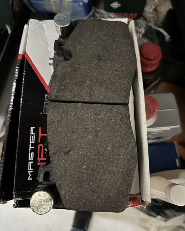 Тормозные колодки на bmw f85 f86 на BMW X5 M (F85), BMW X6 M (F86 ...