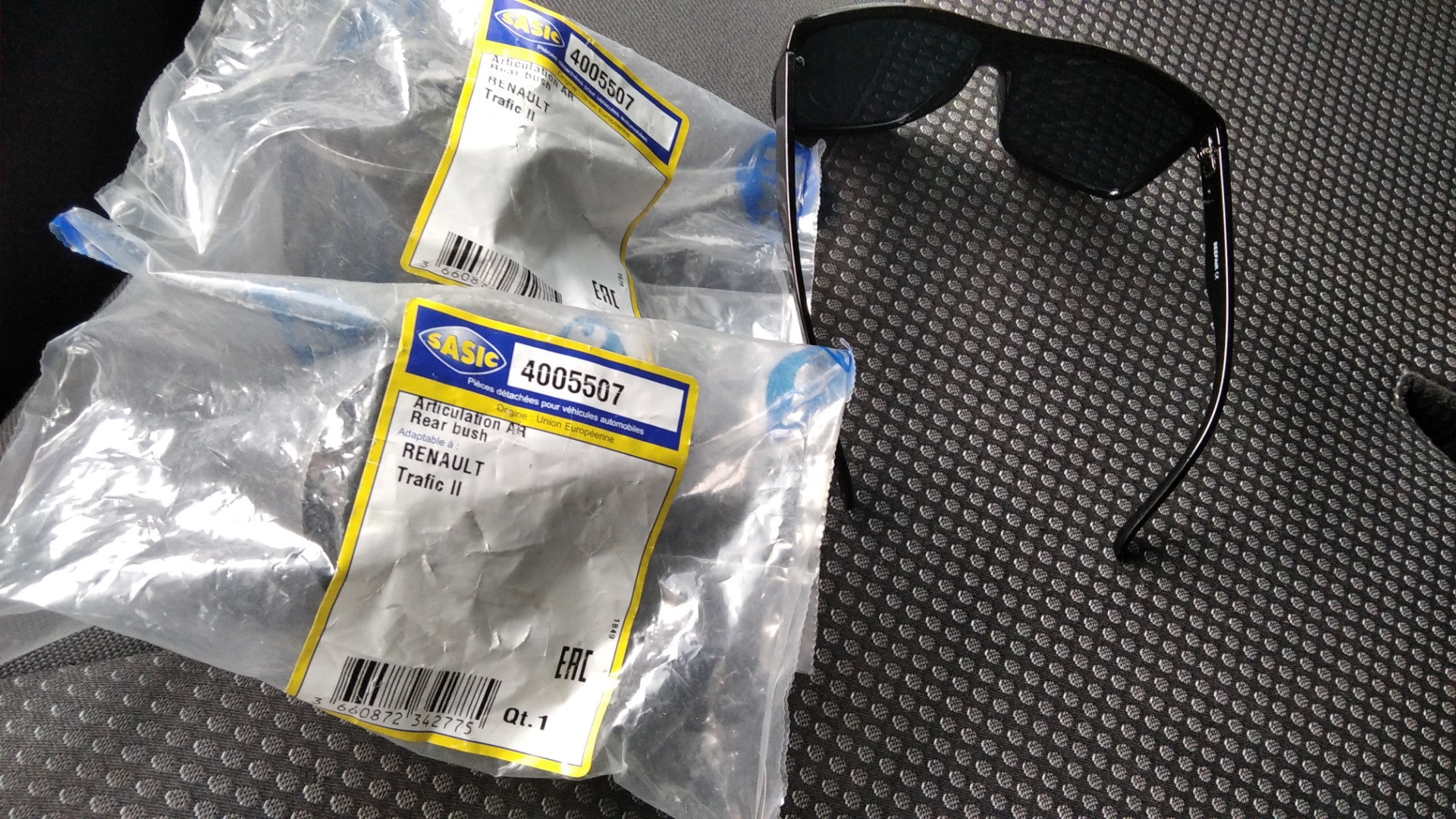 Карбон корпуса зеркал — Audi A4 (B9), 2 л, 2019 года | тюнинг | DRIVE2