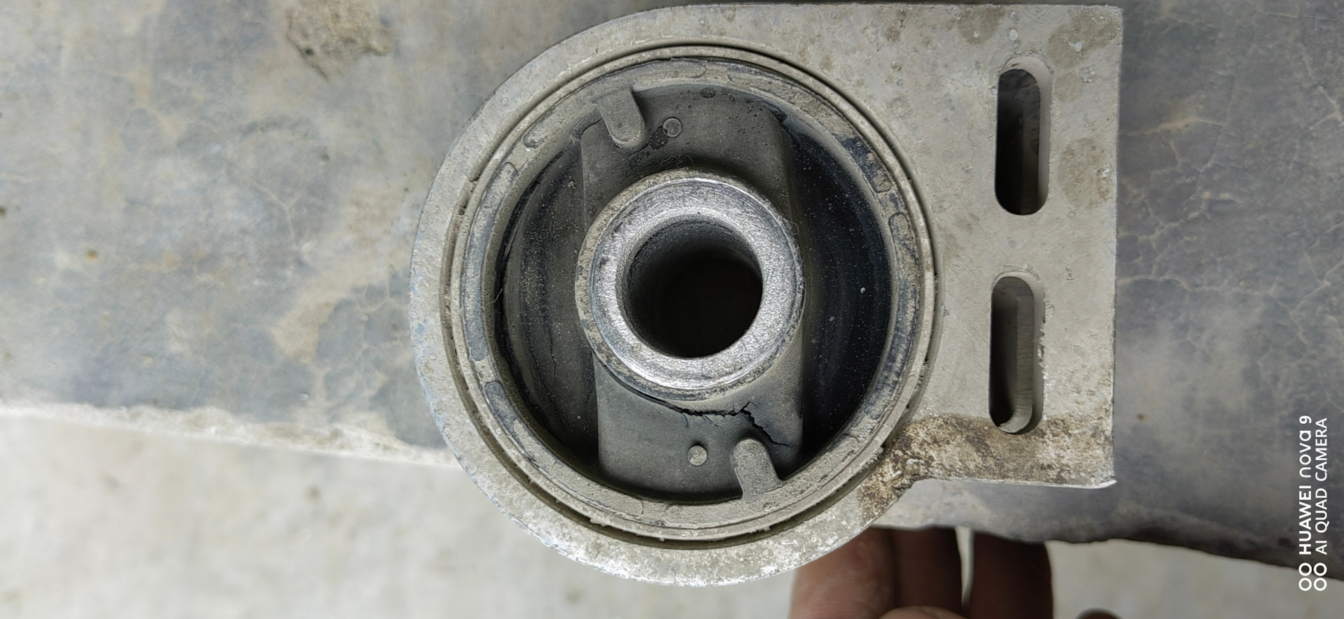 Замена задних сайленблоков переднего рычага GM 20946159 — Chevrolet ...