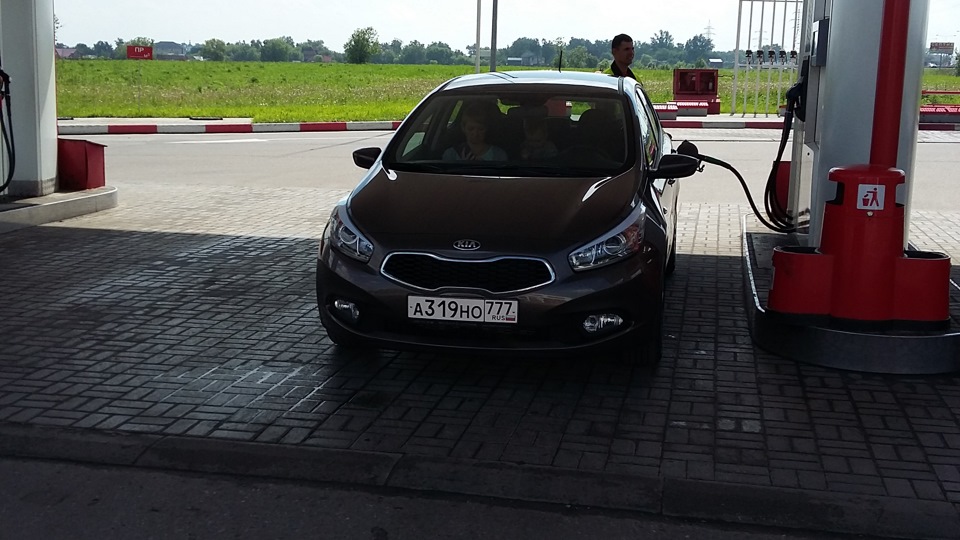Сколько стоит бампер зад киа сид? — KIA Ceed (2G), 1,6 л, 2015 года ...
