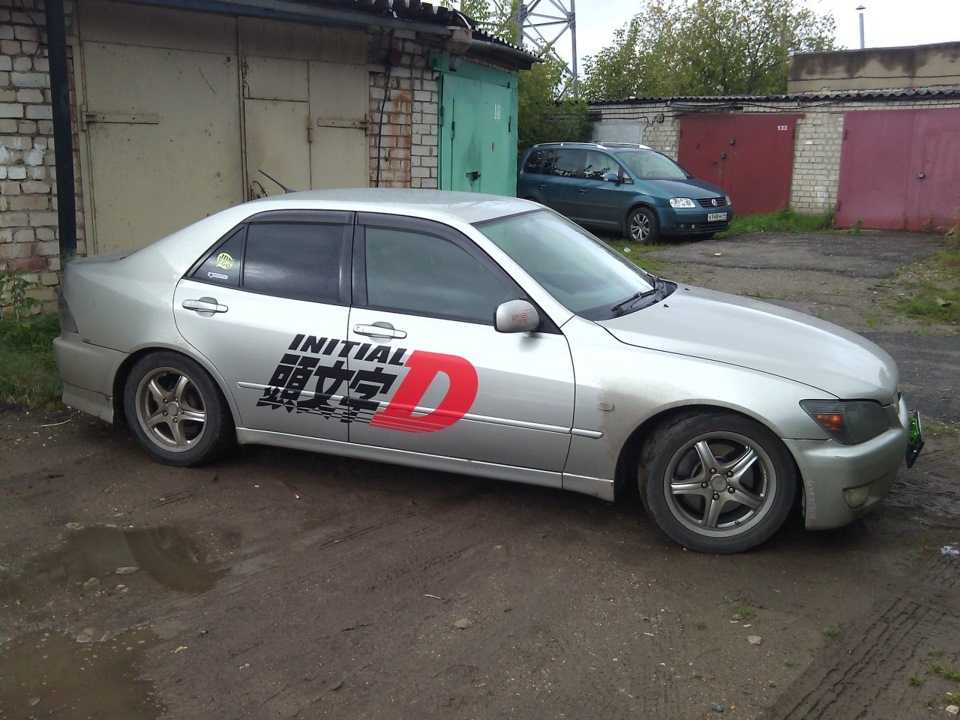 наклейки initial D — Toyota Altezza, 2,5 л, 2000 года | аксессуары | DRIVE2