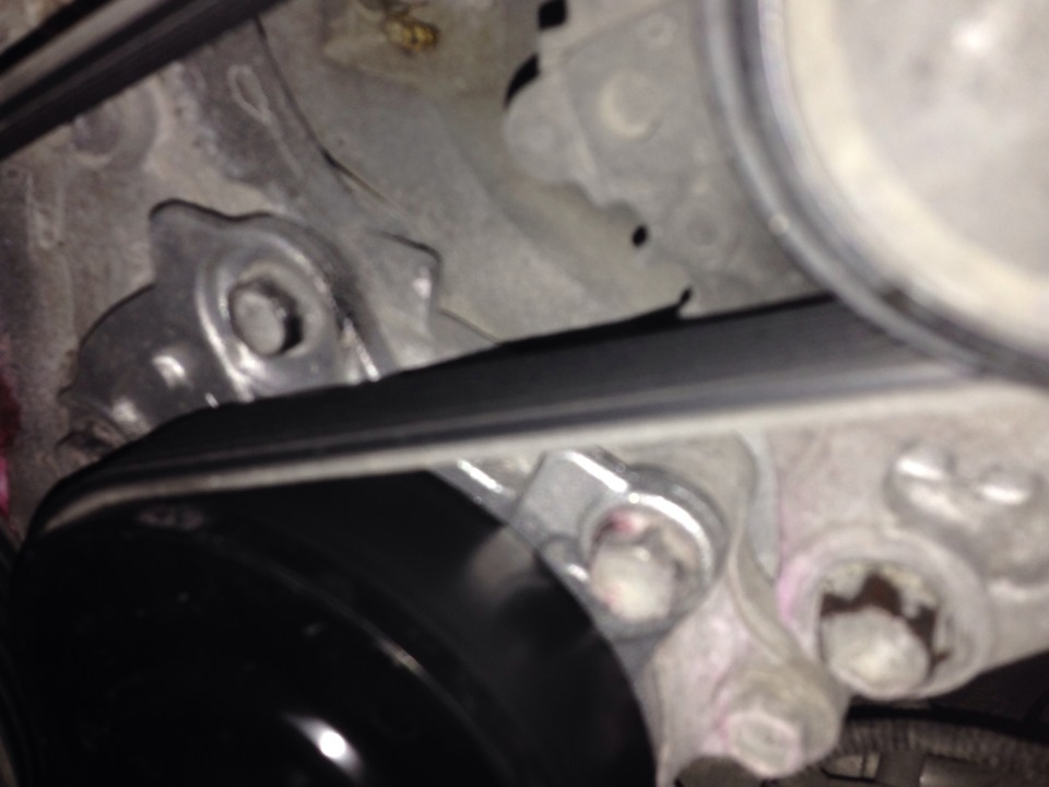 Помпу поменяли по гарантии — Toyota Corolla (140/150), 1,6 л, 2012 года ...