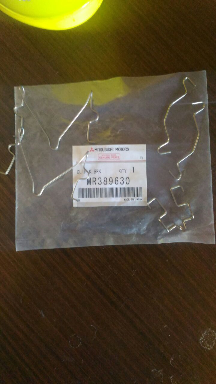 Пружинки задних суппортов — Mitsubishi Montero Sport (1G), 3 л, 1997 ...