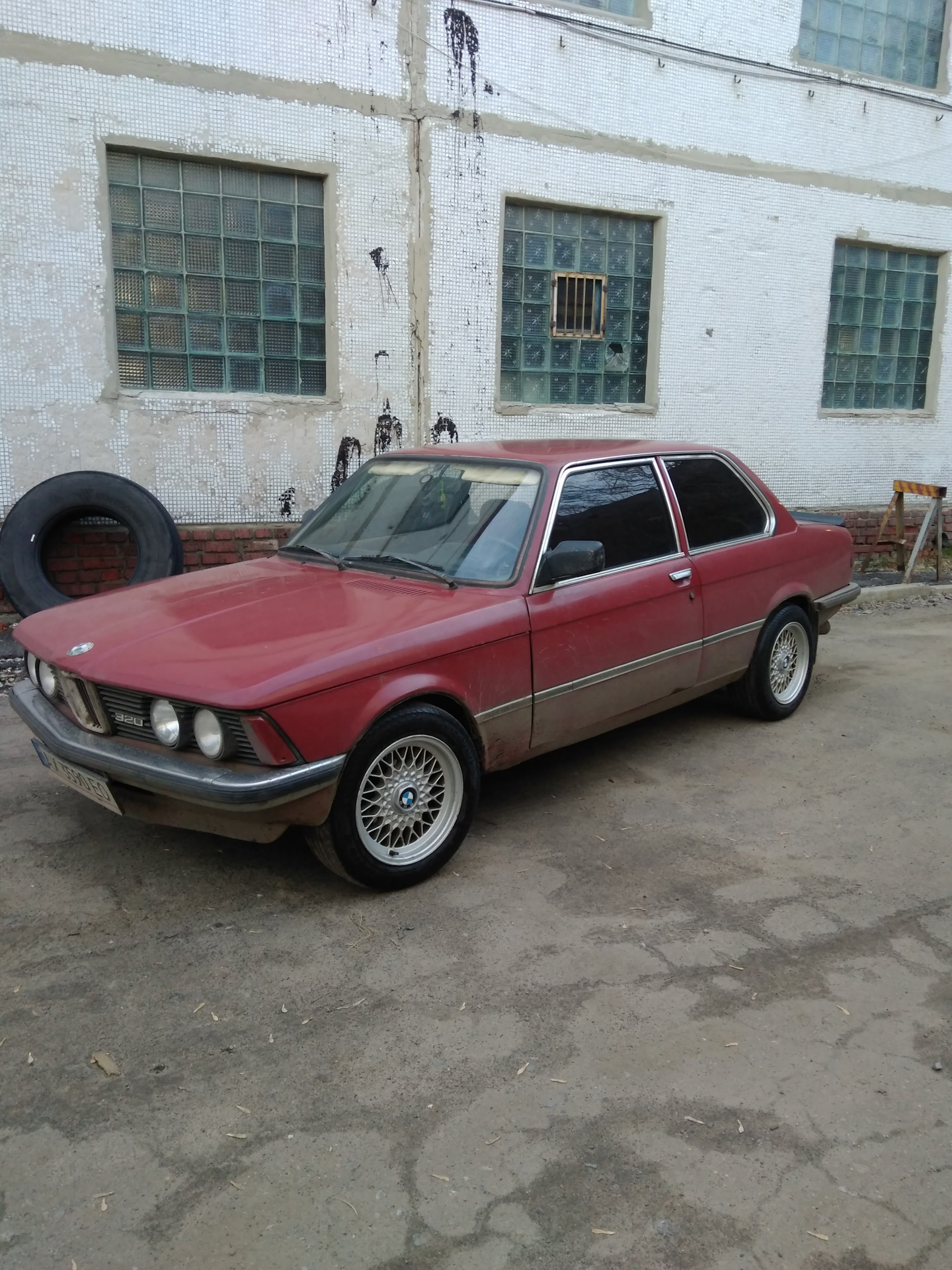 Переобувка в новый стиль — BMW 3 series (E21), 2,3 л, 1980 года | колёсные диски | DRIVE2