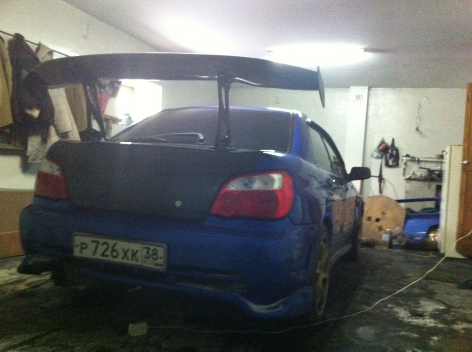 Багажник + Спойлер карбон — Subaru Impreza WRX STI (GD), 2 л, 2003 года ...
