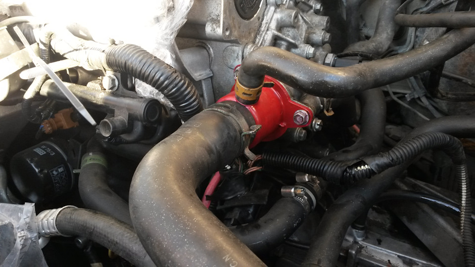 Корпус термостата (алю) 8200561420 — Renault Megane I, 1,6 л, 2000 года ...