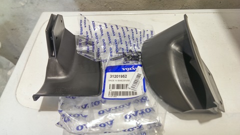 31201952 брызговик Volvo | Запчасти на DRIVE2