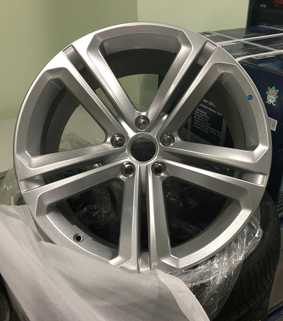 R19 для R-Line — Volkswagen Tiguan (1G), 2 л, 2016 года | колёсные ...