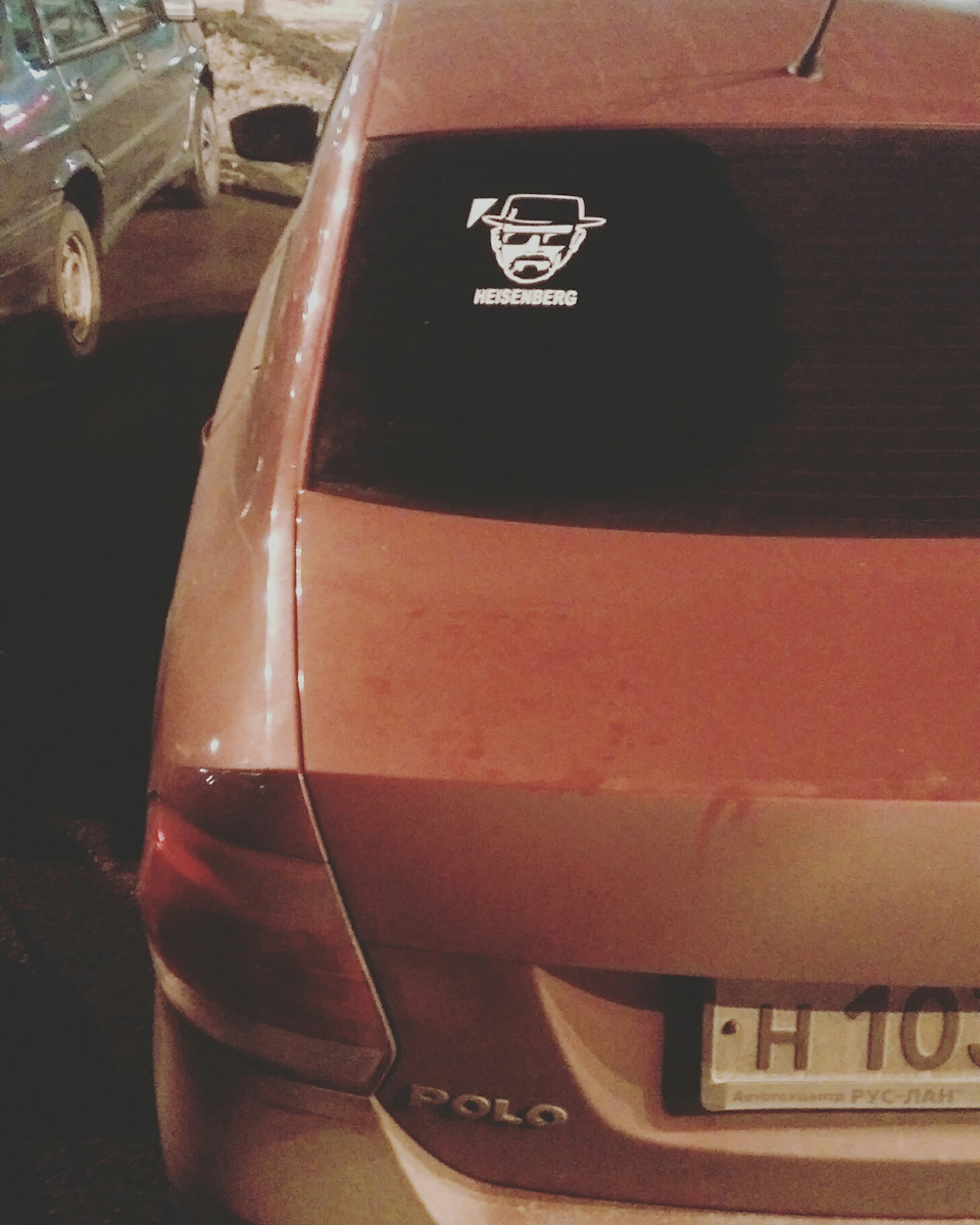 Новая наклейка на заднее стекло ^_^ — Volkswagen Polo Sedan, 1,6 л ...