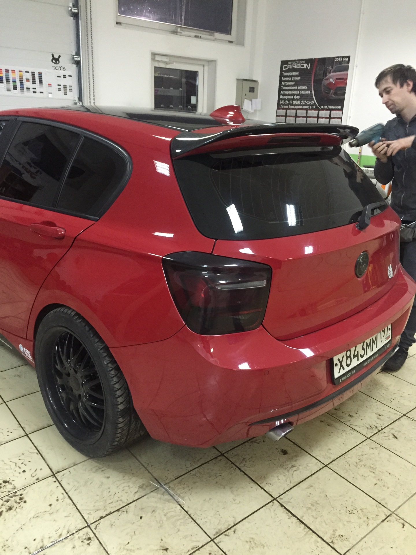 К@рбоной Подарок на день варенья )))🎉🎁🚗 — BMW 1 series (F20), 2 л, 2013 года | стайлинг | DRIVE2