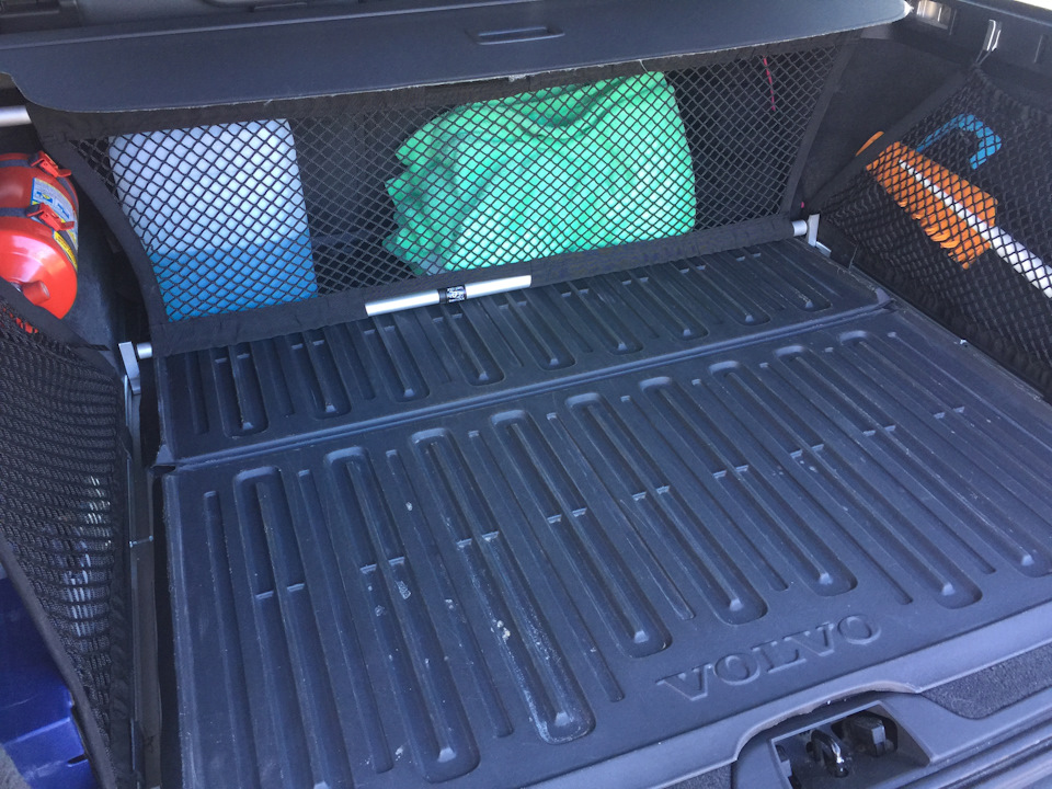 Пластиковый коврик в багажник 30740731 — Volvo XC70 III, 2,4 л, 2013 ...