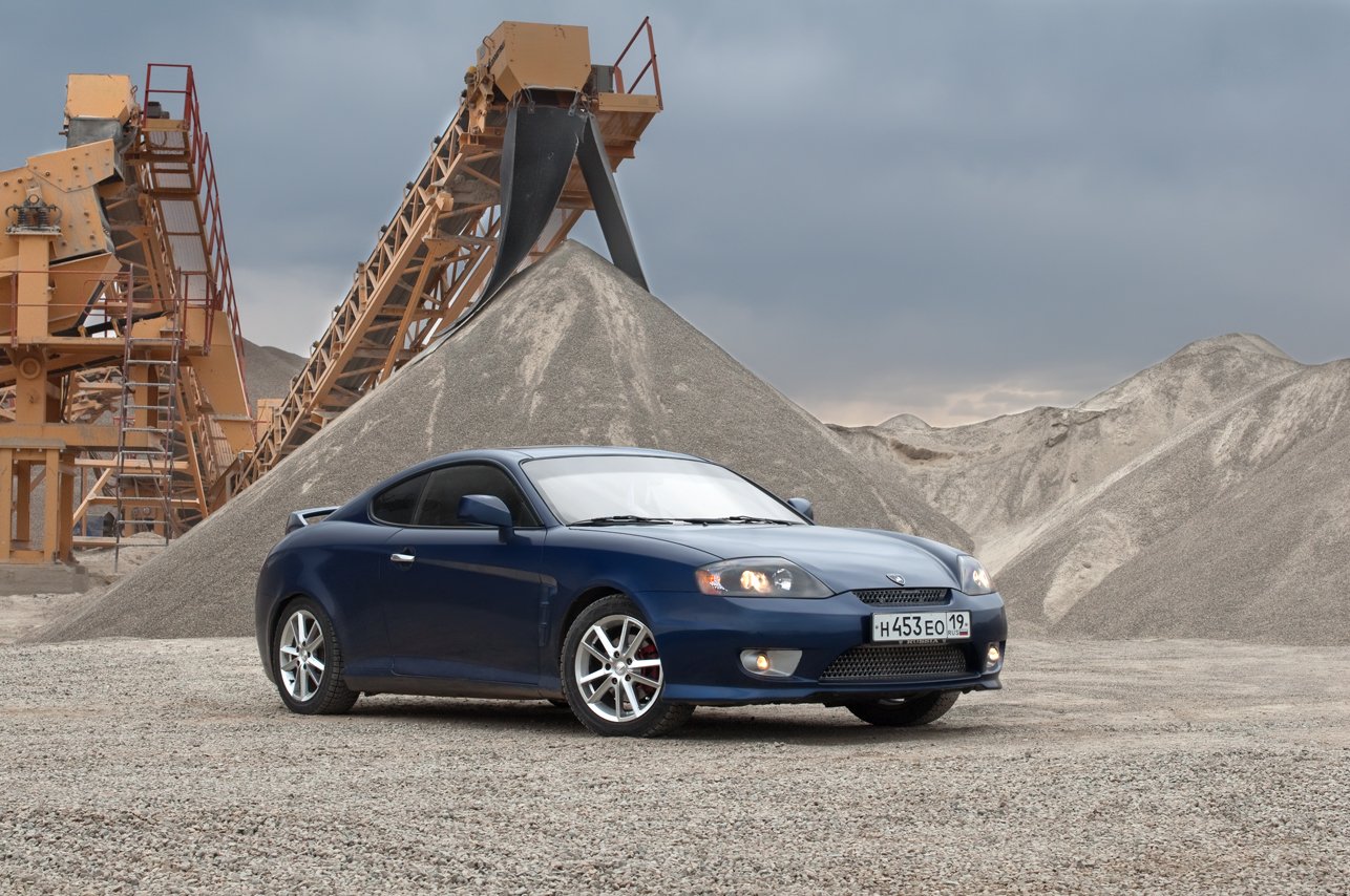 Hyundai Tuscani — песчанный кАрьер. Или очередной фотосет от Usan ...