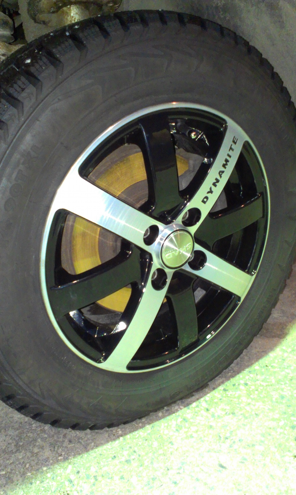 Взял новую резину Nokian Hakka 5 — Lada Приора седан, 1,6 л, 2009 года ...