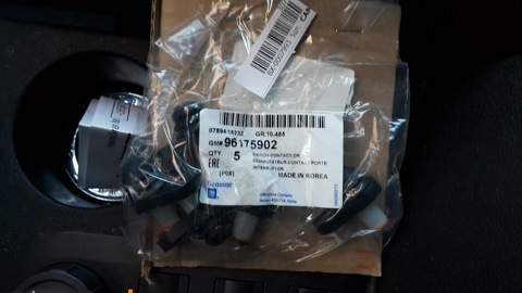 96175902 Кнопка сигнала откр. двери (концевик)(Nexia) OSM GM | Запчасти ...