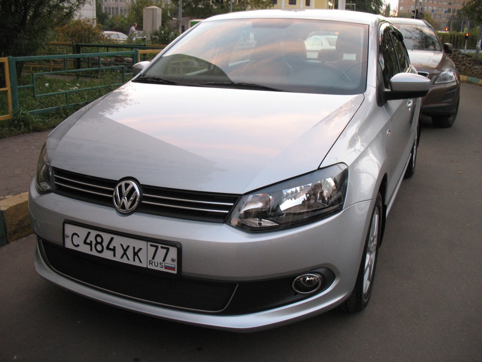 Сравнение полиролей Amway и Sonax цветного с воском — Volkswagen Polo ...