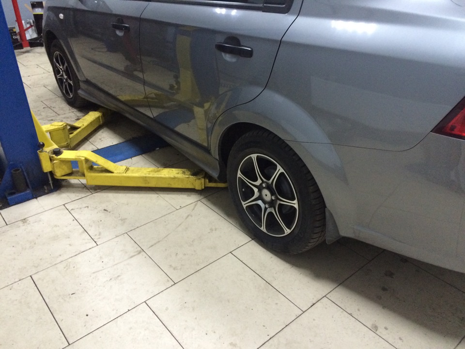 Водоотражатель левый от Лачетти — Chevrolet Aveo Sedan (1G), 1,5 л ...