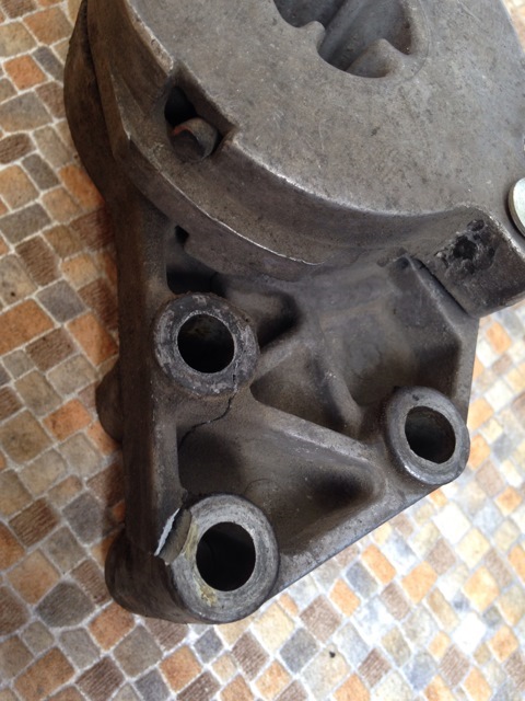 Пришел нежданчик которого я не ждал. — Audi 100 (C4), 2,3 л, 1991 года ...