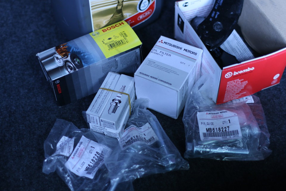 Колодки, направляющие, свечи — Mitsubishi Galant (8G), 2 л, 1998 года ...